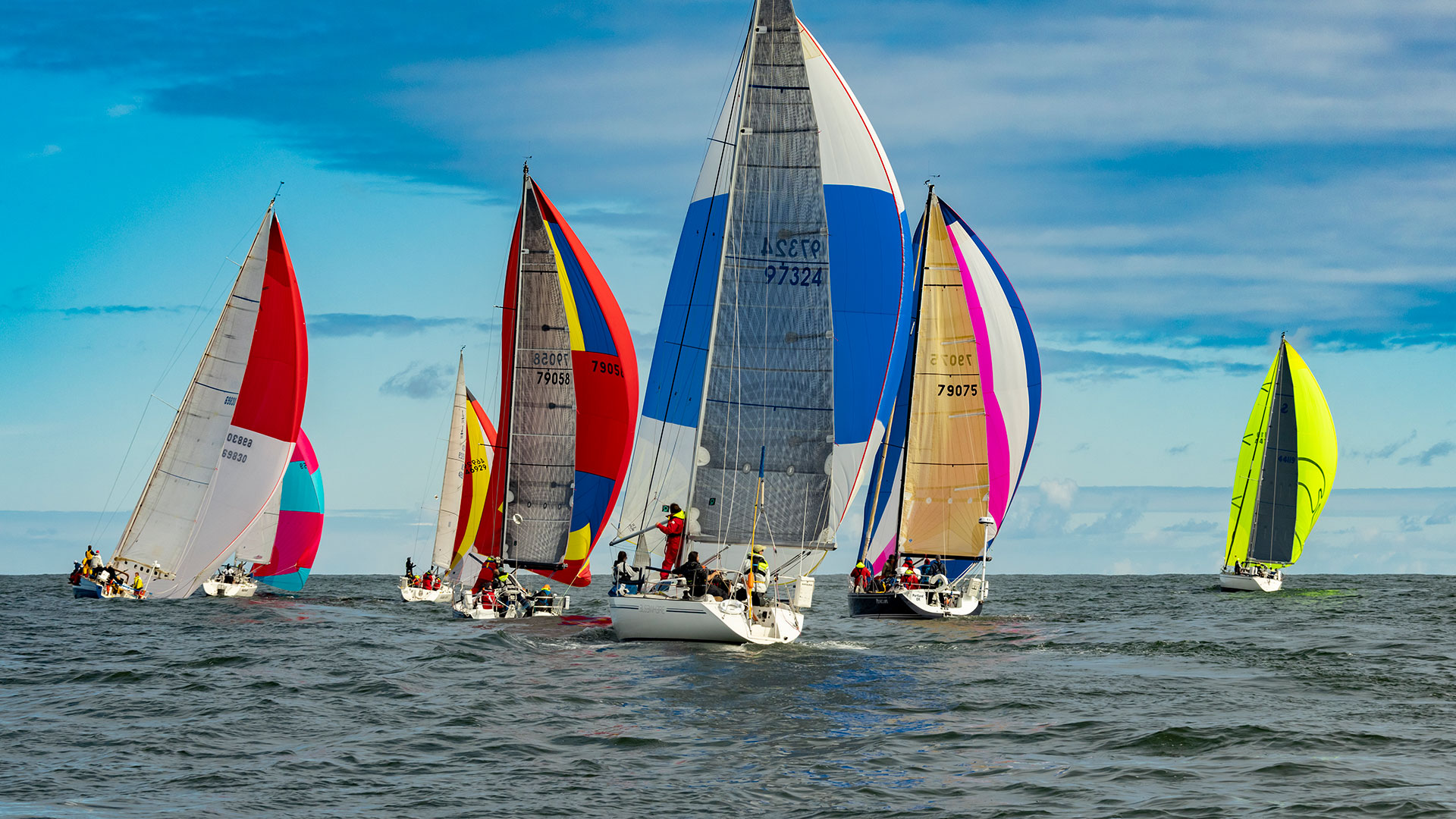 Raku's Winning PNW Offshore Experience - 48° North